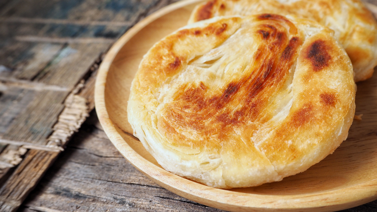 Cella - Recipe: cheese naan with cancoillotte